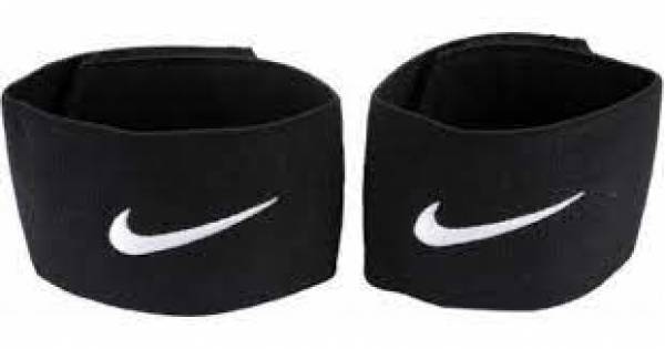 Nike Guard Stay II Shin Guard Sleeve - Black/White